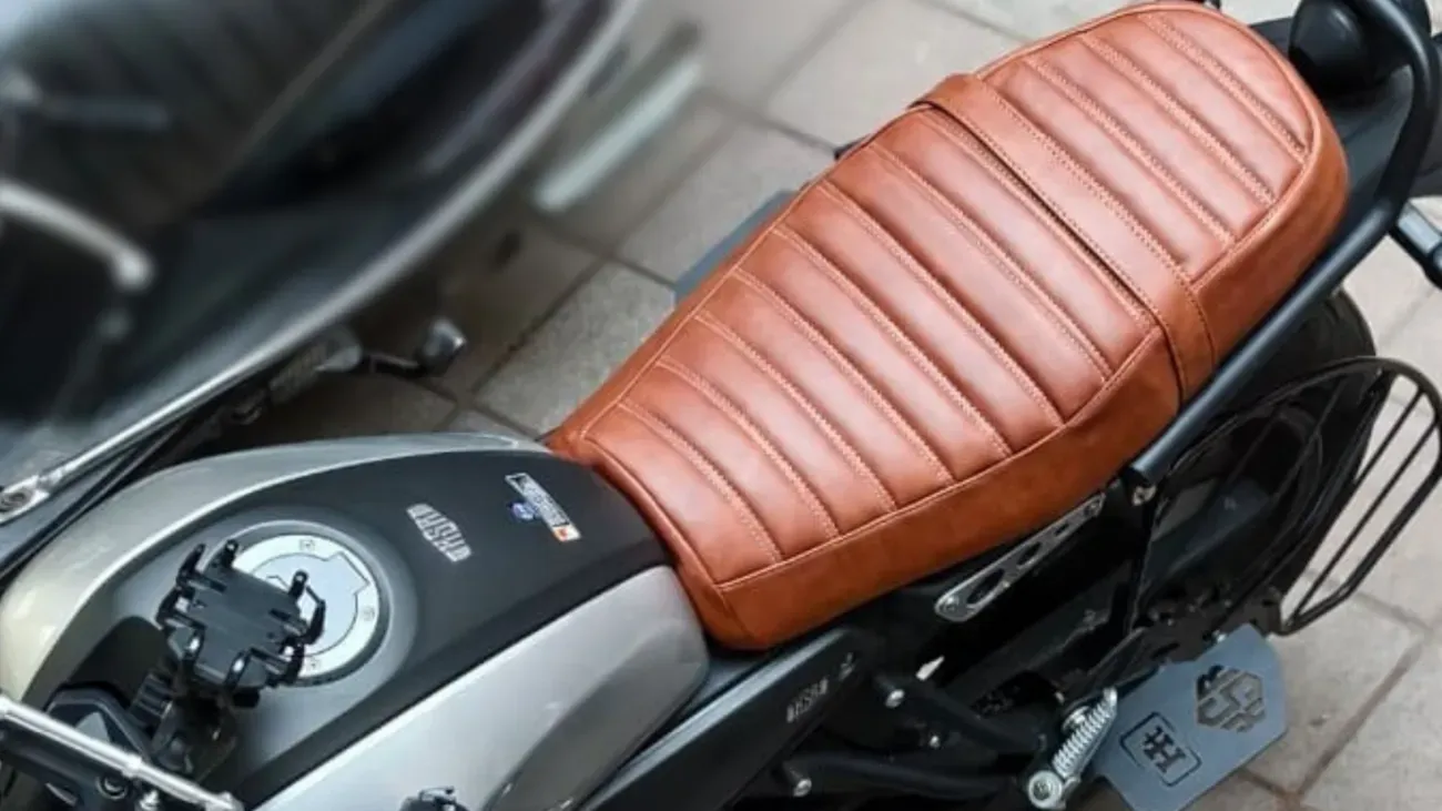 BSA Gold Star 650 Premium Custom Seat Cover with Heat-Pressed Linear Ribs